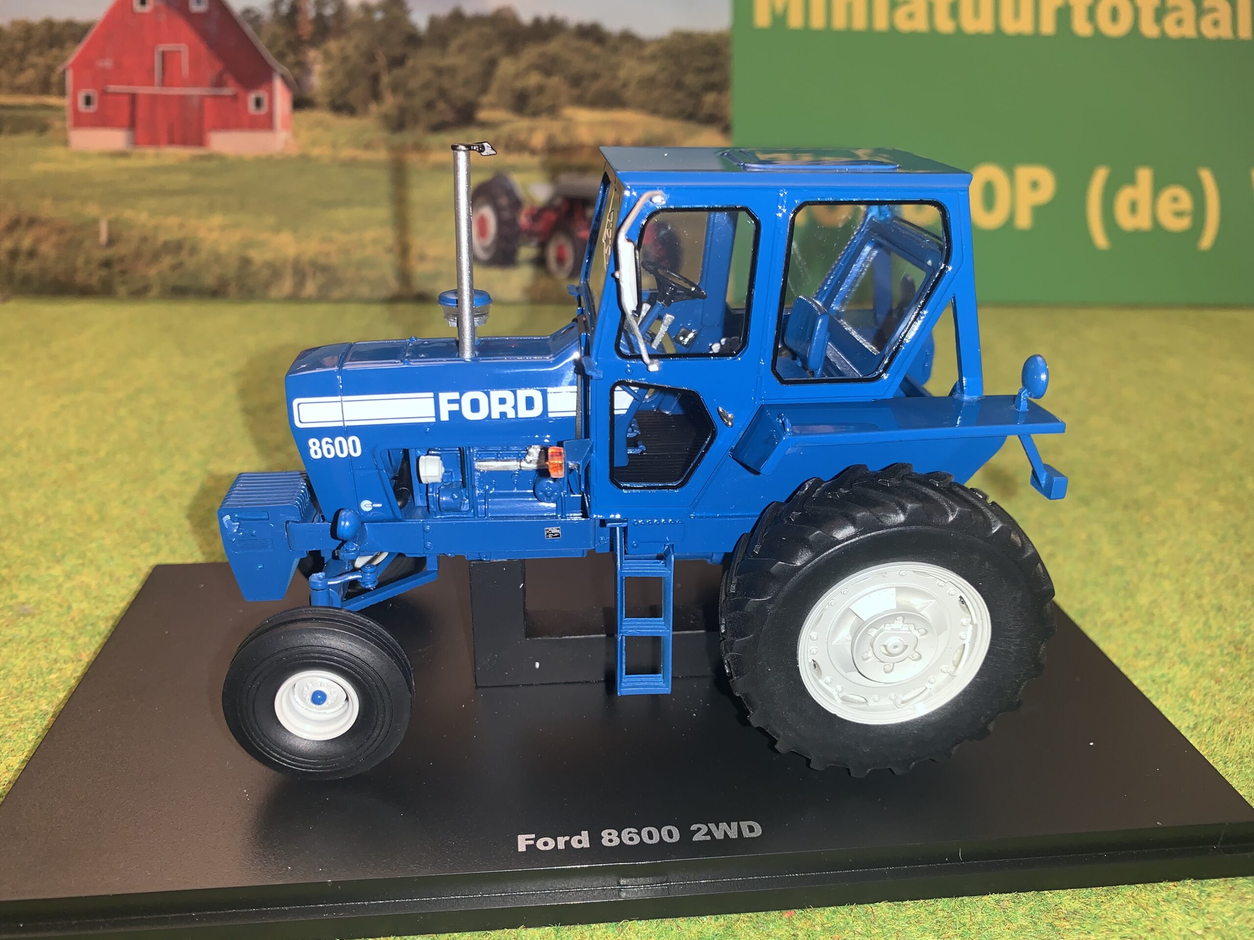 Ford 8600 - Miniatuurtotaal BV