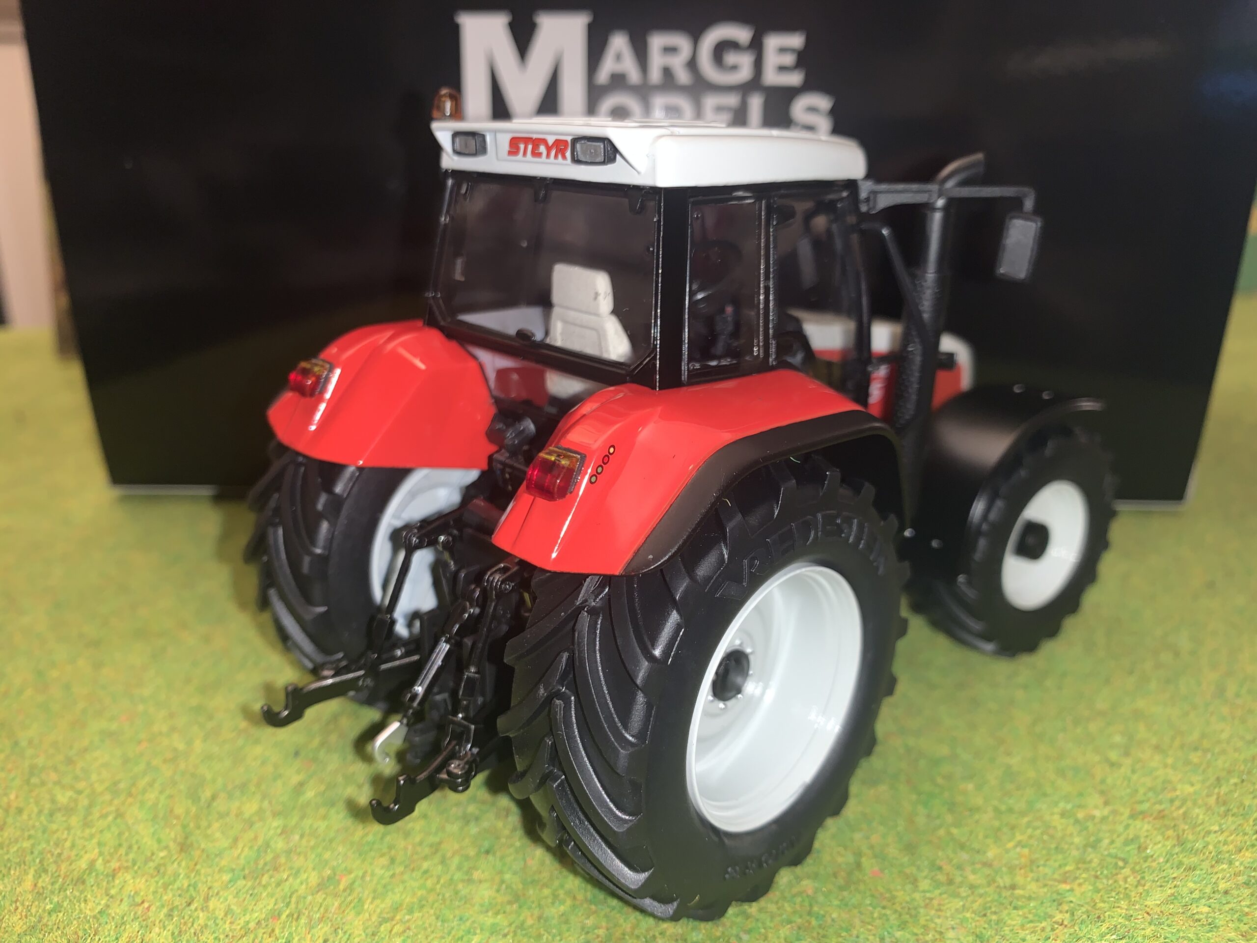 Steyr 9145 - Miniatuurtotaal BV